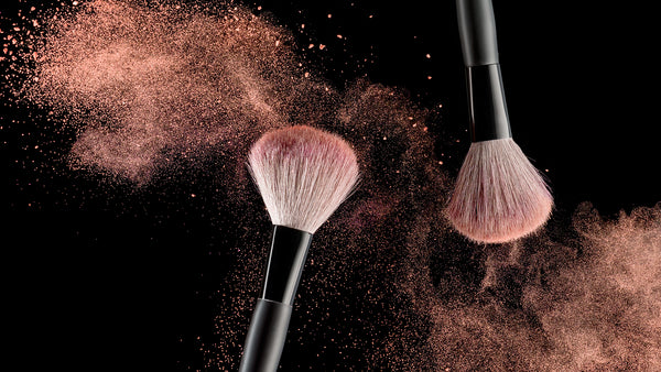 Compact powder brush – Cosmetics (password: 1)